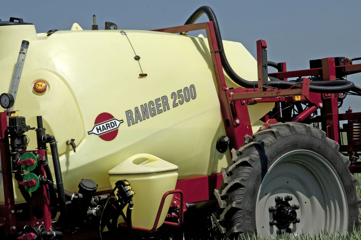 Hardi 'Ranger 2500' - Trailing Sprayers at SprayerBarn